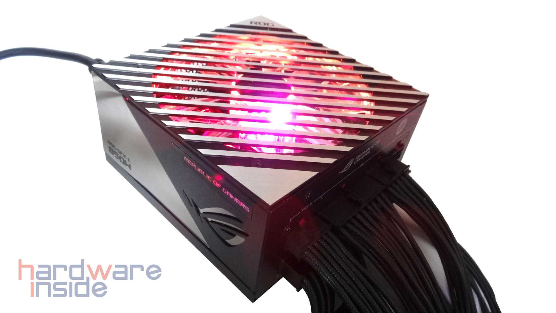 ASUS ROG LOKI SFX-L 850W Platinum in der Vorstellung - Hardware-Inside