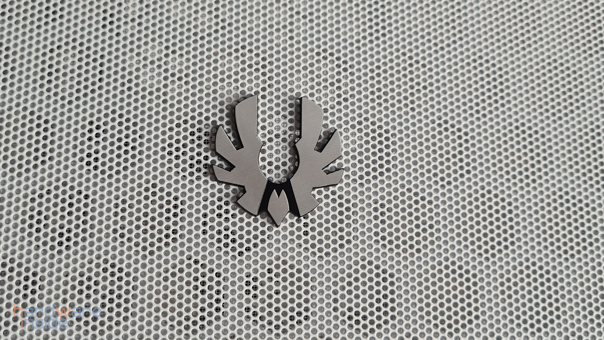 Bitfenix Prodigy M2022 Argb 10 Hardware Inside Forum