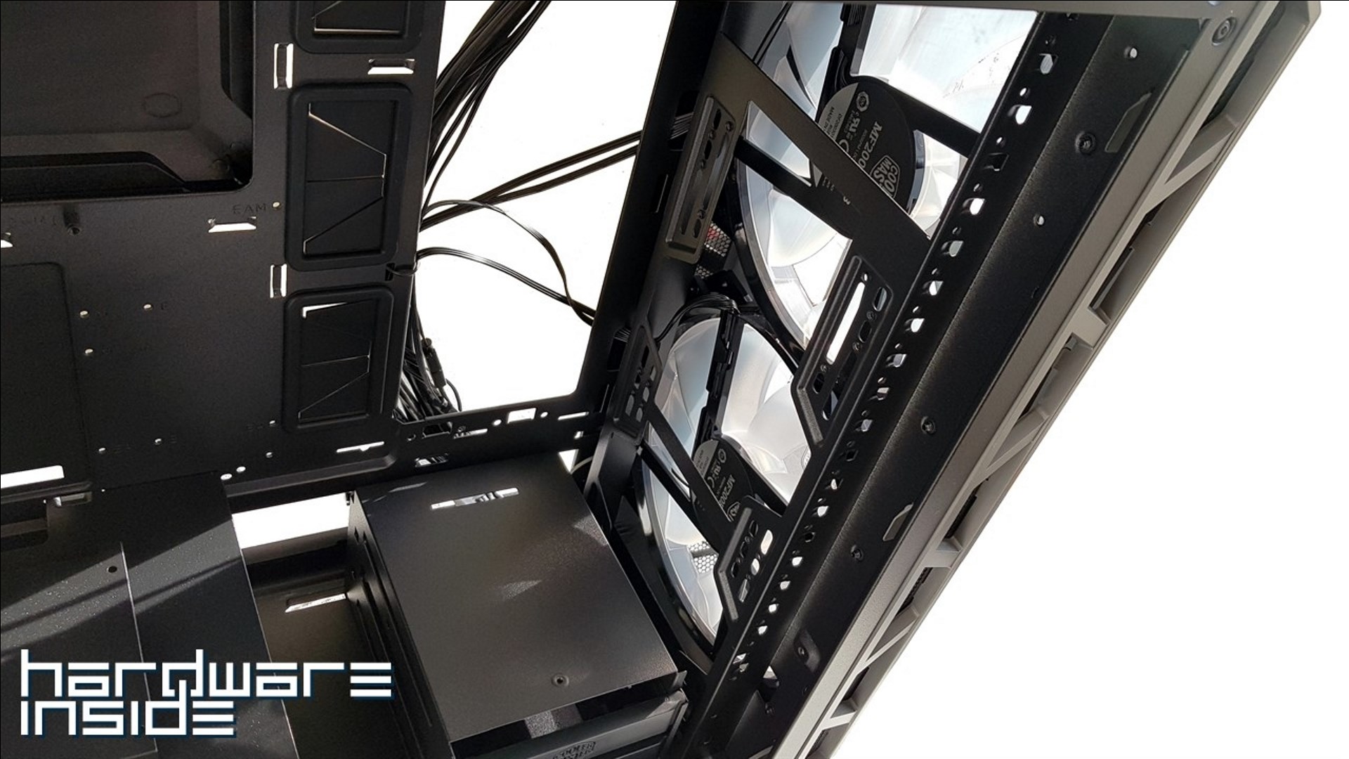 Cooler Master H500P Mesh Phantom Gaming Edition - 12 | Hardware-Inside ...